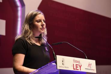 Araceli Martínez alerta contra el mito del "amor romántico ...