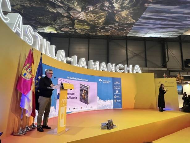 El libro ‘Viaje y Nuevo Viaje a La Alcarria en familia’ fue presentado ...